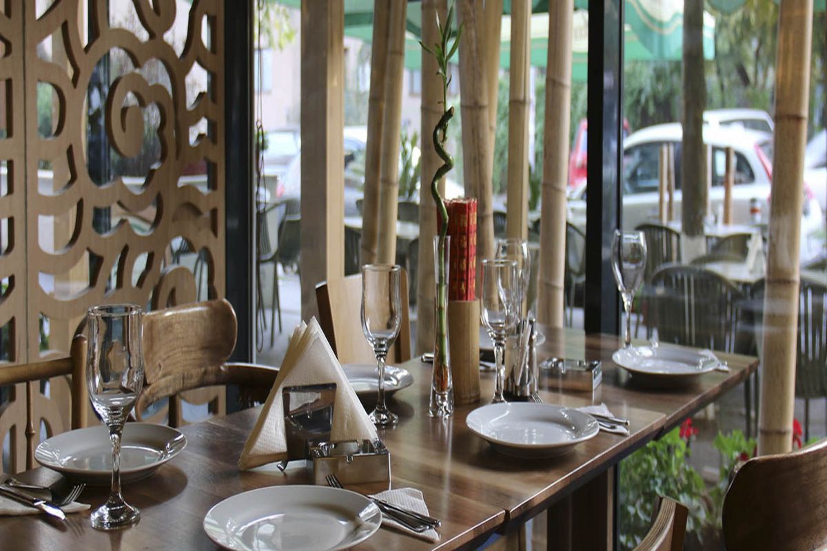 Zao, București - Rezervă o masă online - Restaurant din Carol.