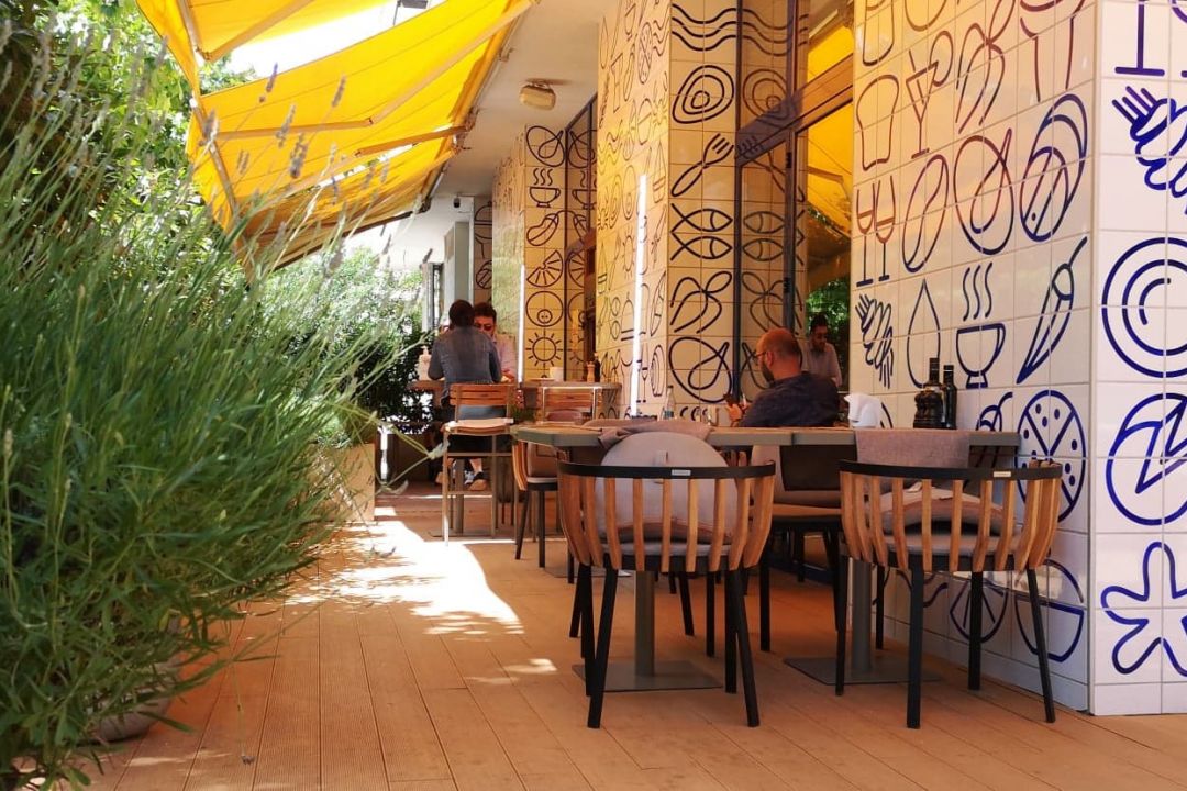 Wine Mood, București - Rezervă o masă online - Bar, cafenea, lounge ...