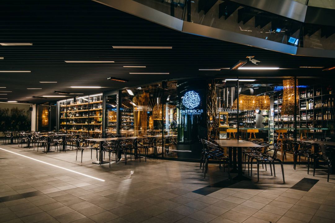 5ENSI, București - Rezervă o masă online - Restaurant din Victoriei.