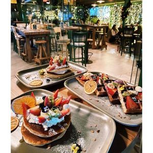 B4 Market, București - Rezervă o masă online - Brunch, bistro din ...