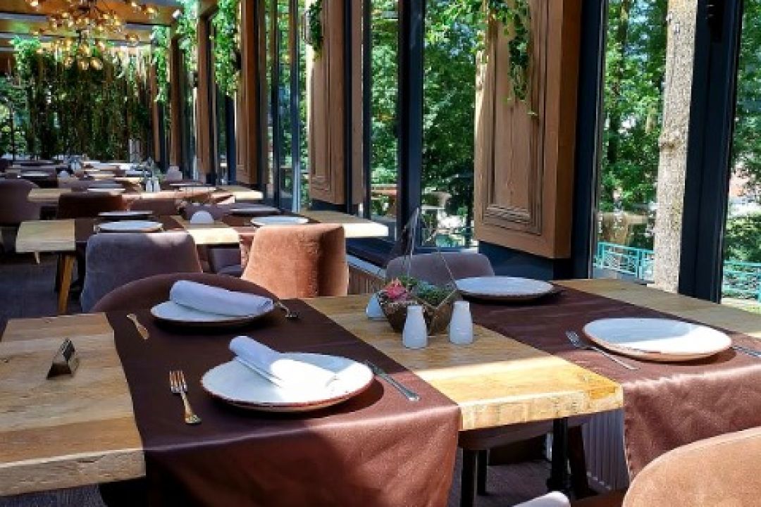 Restaurant Panoramic, Brașov - Rezervă o masă online - Restaurant ...