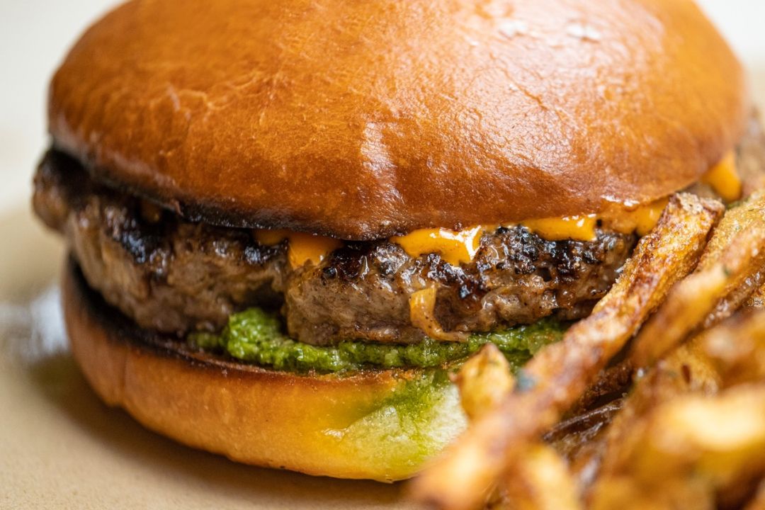 Interbelic, București - Rezervă o masă online - Cocktail bar, club din ...