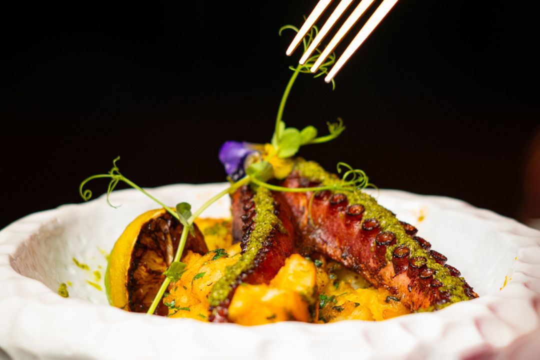 Salon Golescu, București - Rezervă o masă online - Gastro bar, cocktail ...