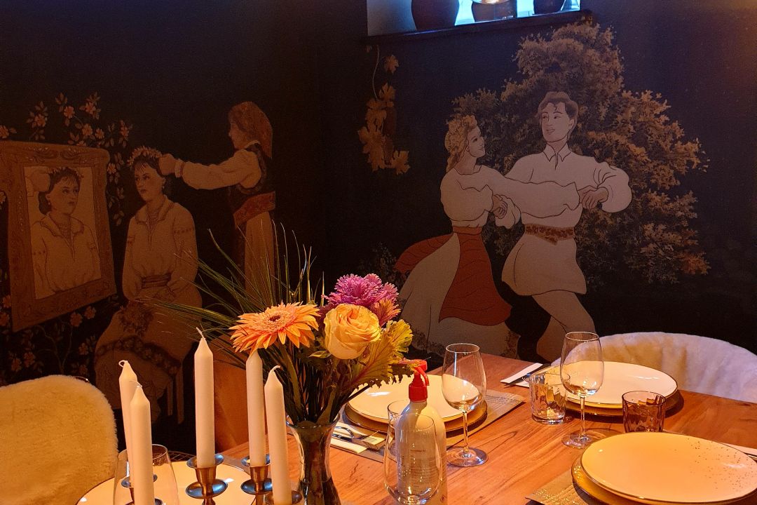 MoMo Bucharest, București - Rezervă o masă online - Restaurant din ...