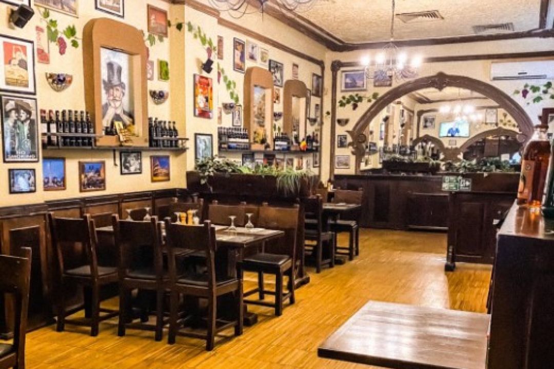 Oktoberfest Pub - Popa Nan, București - Rezervă o masă online - Pub ...